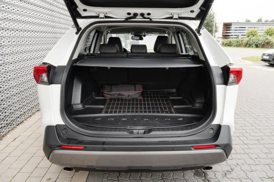 Balts Toyota RAV4 2020 Mārupe, ar dzinēja tilpumu 2.00 L un nobraukumu 83 tūkst. km par 23200 €, foto 22 vietnē AUTOMOTO.COM.LV