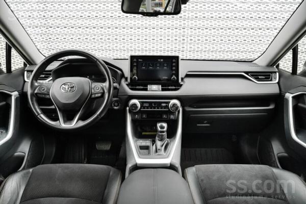 Balts Toyota RAV4 2020 Rīga, ar dzinēja tilpumu 2.00 L un nobraukumu 83 tūkst. km par 23200 €, foto 6 vietnē AUTOMOTO.COM.LV