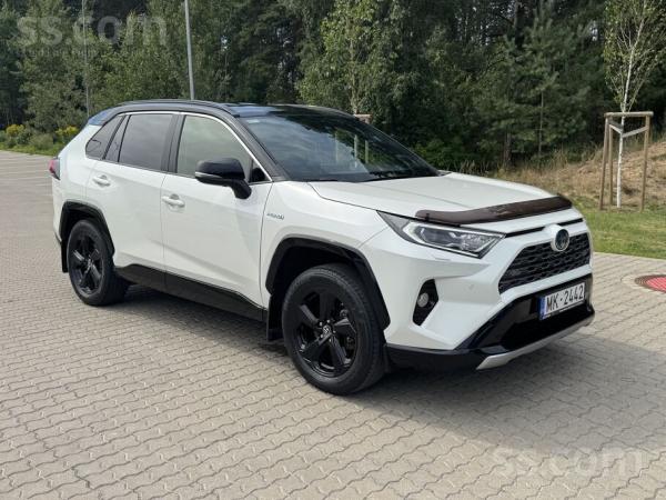 Balts Toyota RAV4 2020 Rīga, ar dzinēja tilpumu 2.50 L un nobraukumu 91 tūkst. km par 30690 €, foto 7 vietnē AUTOMOTO.COM.LV