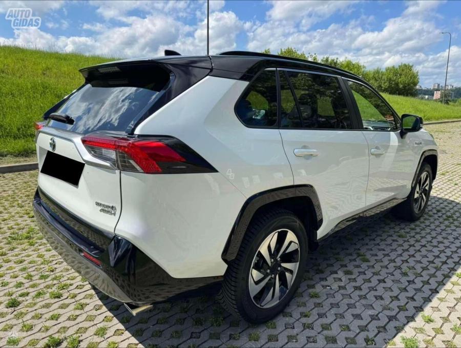 Balts Toyota RAV4 2020 Kauņa, ar dzinēja tilpumu 2.50 L un nobraukumu 143 tūkst. km par 27950 €, foto 6 vietnē AUTOMOTO.COM.LV