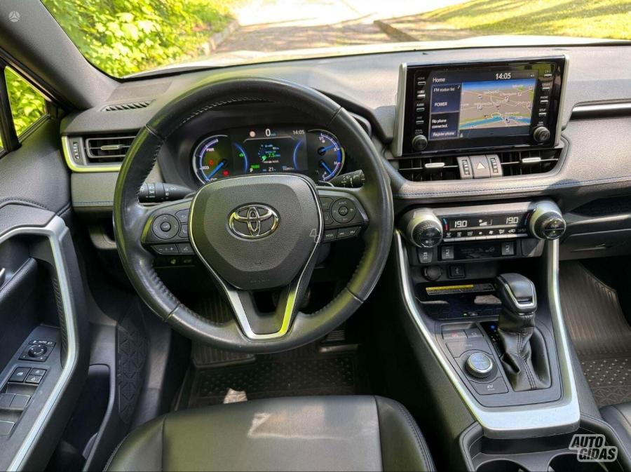 Balts Toyota RAV4 2020 Kauņa, ar dzinēja tilpumu 2.50 L un nobraukumu 143 tūkst. km par 27950 €, foto 10 vietnē AUTOMOTO.COM.LV