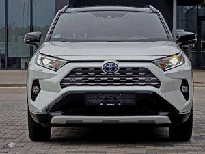 White Toyota RAV4 2020 in Siauliai, with an engine capacity of 2.50 L and mileage of 230 thousand km for 22400 €, photo 11 on AUTOMOTO.COM.LV