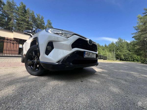 Белый Тойота РАВ 4 2020 в Игналина, объемом двигателя 2.49 л и пробегом 160 тыс. км за 20500 €, фото 5 на AUTOMOTO.COM.LV