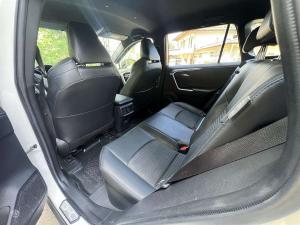 White Toyota RAV4 2020 in Ignalina, with an engine capacity of 2.49 L and mileage of 160 thousand km for 20500 €, photo 9 on AUTOMOTO.COM.LV
