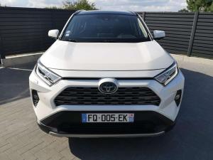 Balts Toyota RAV4 2020 Viļņa, ar dzinēja tilpumu 2.49 L un nobraukumu 180 tūkst. km par 23700 €, foto  vietnē AUTOMOTO.COM.LV