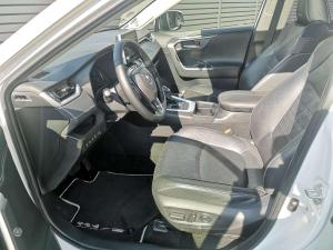 Balts Toyota RAV4 2020 Viļņa, ar dzinēja tilpumu 2.49 L un nobraukumu 180 tūkst. km par 23700 €, foto 17 vietnē AUTOMOTO.COM.LV