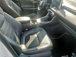 Balts Toyota RAV4 2020 Viļņa, ar dzinēja tilpumu 2.49 L un nobraukumu 180 tūkst. km par 23700 €, foto 18 vietnē AUTOMOTO.COM.LV