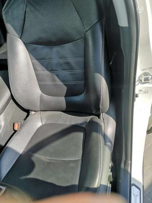 Balts Toyota RAV4 2020 Viļņa, ar dzinēja tilpumu 2.49 L un nobraukumu 180 tūkst. km par 23700 €, foto 19 vietnē AUTOMOTO.COM.LV