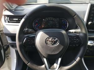 Balts Toyota RAV4 2020 Viļņa, ar dzinēja tilpumu 2.49 L un nobraukumu 180 tūkst. km par 23700 €, foto 27 vietnē AUTOMOTO.COM.LV