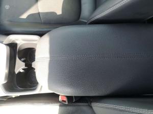 Balts Toyota RAV4 2020 Viļņa, ar dzinēja tilpumu 2.49 L un nobraukumu 180 tūkst. km par 23700 €, foto 28 vietnē AUTOMOTO.COM.LV