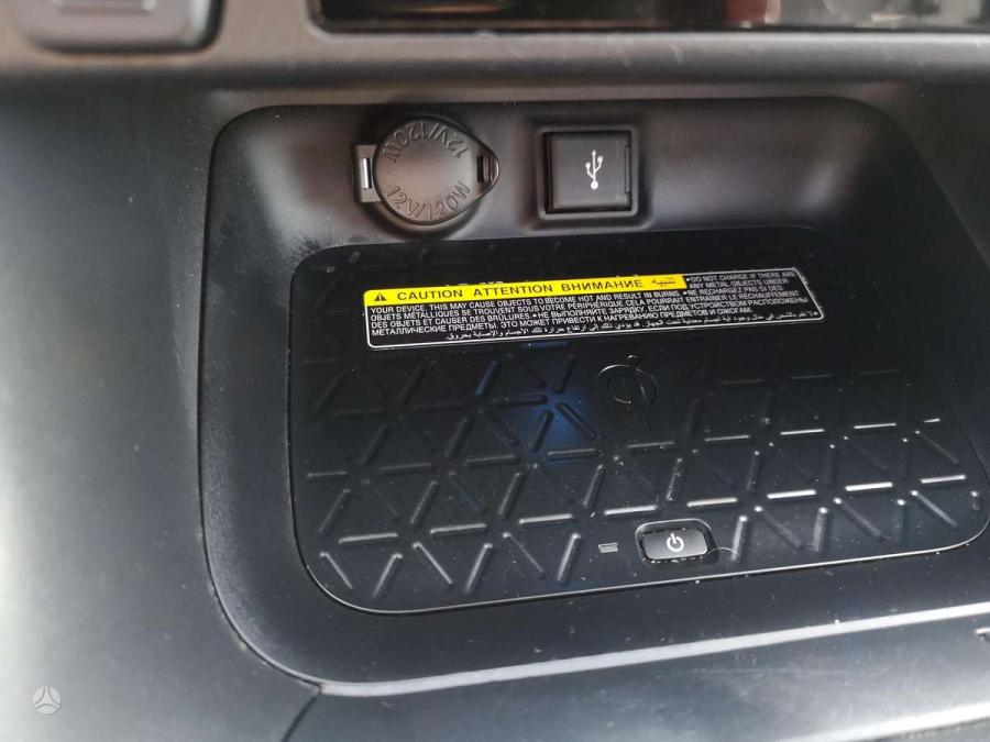 Balts Toyota RAV4 2020 Viļņa, ar dzinēja tilpumu 2.49 L un nobraukumu 180 tūkst. km par 23700 €, foto 32 vietnē AUTOMOTO.COM.LV