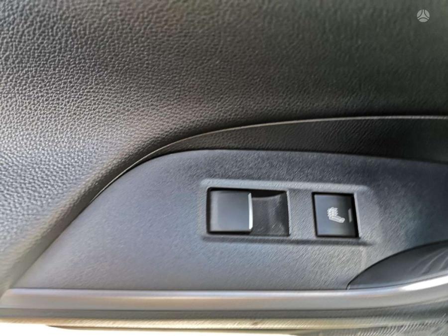 Balts Toyota RAV4 2020 Viļņa, ar dzinēja tilpumu 2.49 L un nobraukumu 180 tūkst. km par 23700 €, foto 35 vietnē AUTOMOTO.COM.LV