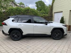 Balts Toyota RAV4 2020 Rīga, ar dzinēja tilpumu 2.50 L un nobraukumu 35 tūkst. km par 32000 €, foto 3 vietnē AUTOMOTO.COM.LV