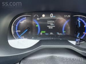 Balts Toyota RAV4 2020 Rīga, ar dzinēja tilpumu 2.50 L un nobraukumu 35 tūkst. km par 32000 €, foto 10 vietnē AUTOMOTO.COM.LV