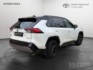 Balts Toyota RAV4 2020 Rīga, ar dzinēja tilpumu 2.50 L un nobraukumu 79 tūkst. km par 29900 €, foto 3 vietnē AUTOMOTO.COM.LV