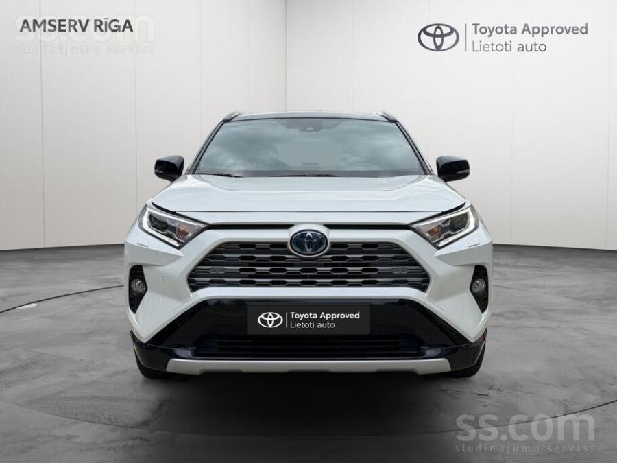 Balts Toyota RAV4 2020 Rīga, ar dzinēja tilpumu 2.50 L un nobraukumu 79 tūkst. km par 29900 €, foto 6 vietnē AUTOMOTO.COM.LV
