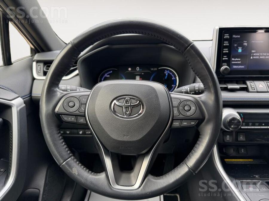 Balts Toyota RAV4 2020 Rīga, ar dzinēja tilpumu 2.50 L un nobraukumu 79 tūkst. km par 29900 €, foto 10 vietnē AUTOMOTO.COM.LV