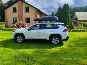 Тойота РАВ 4 2020 в Рига на AUTOMOTO.COM.LV Белый Тойота РАВ 4 2020 в Рига, объемом двигателя 2.00 л и пробегом 163 тыс. км за 21500 €, фото 1 на AUTOMOTO.COM.LV