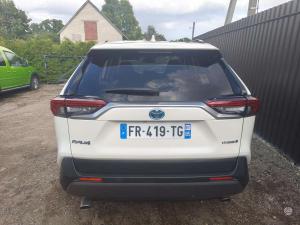 Balts Toyota RAV4 2020 Kauņa, ar dzinēja tilpumu 2.49 L un nobraukumu 90 tūkst. km par 10200 €, foto 9 vietnē AUTOMOTO.COM.LV