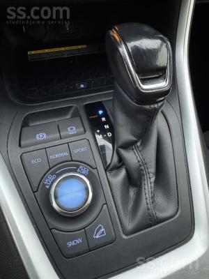 Balts Toyota RAV4 2020 Rīga, ar dzinēja tilpumu 2.00 L un nobraukumu 143 tūkst. km par 24100 €, foto 9 vietnē AUTOMOTO.COM.LV