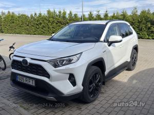 Белый Тойота РАВ 4 2020 в Таллин, объемом двигателя 2.50 л и пробегом 87 тыс. км за 26900 €, фото 7 на AUTOMOTO.COM.LV