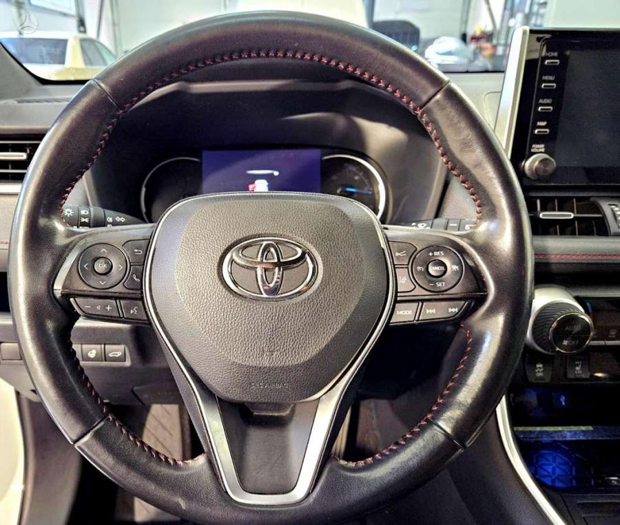 Balts Toyota RAV4 2021 Marijampole, ar dzinēja tilpumu 2.49 L un nobraukumu 211 tūkst. km par 24990 €, foto 11 vietnē AUTOMOTO.COM.LV