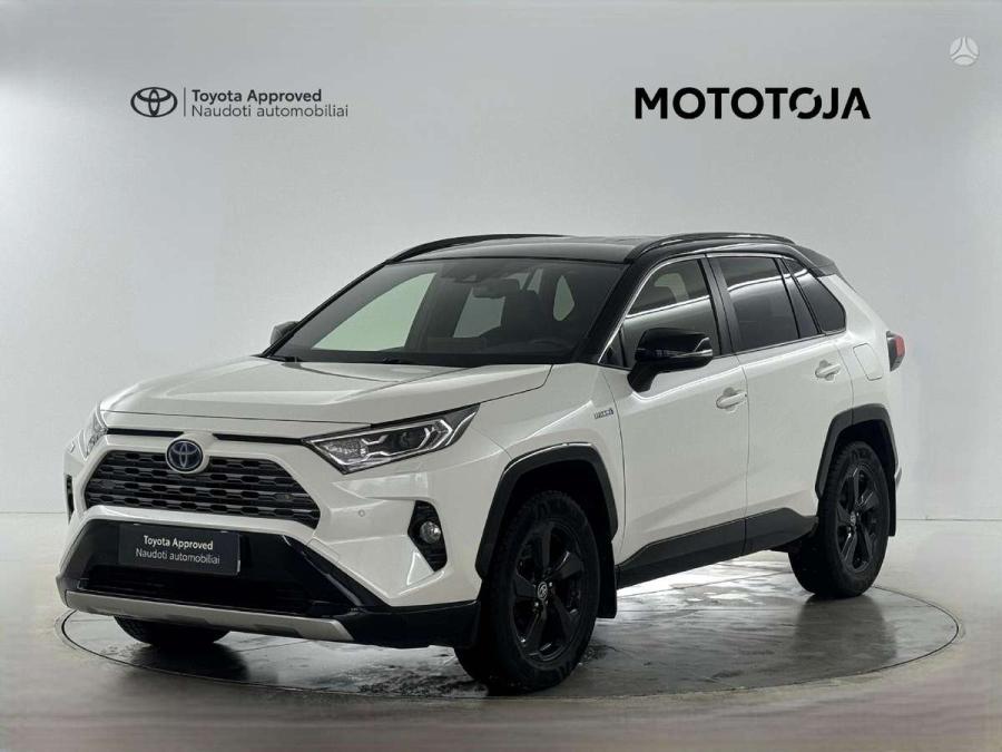 Balts Toyota RAV4 2021 Viļņa, ar dzinēja tilpumu 2.49 L un nobraukumu 77 tūkst. km par 30900 €, foto 1 vietnē AUTOMOTO.COM.LV