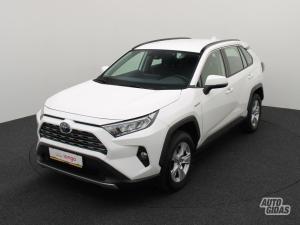 White Toyota RAV4 2021 in Vilnius, with an engine capacity of 2.50 L and mileage of 178 thousand km for 24299 €, photo  on AUTOMOTO.COM.LV