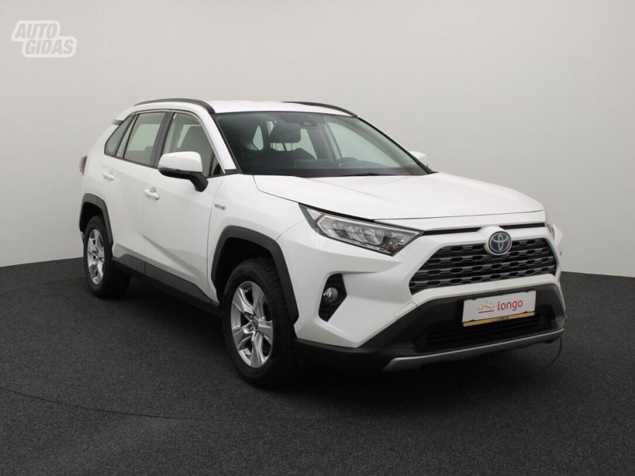White Toyota RAV4 2021 in Vilnius, with an engine capacity of 2.50 L and mileage of 178 thousand km for 24299 €, photo 10 on AUTOMOTO.COM.LV