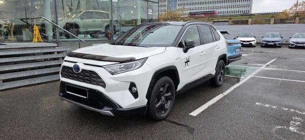 Balts Toyota RAV4 2021 Viļņa, ar dzinēja tilpumu 2.49 L un nobraukumu 127 tūkst. km par 28980 €, foto 2 vietnē AUTOMOTO.COM.LV