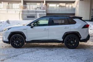 Balts Toyota RAV4 2021 Viļņa, ar dzinēja tilpumu 2.49 L un nobraukumu 45 tūkst. km par 26500 €, foto 2 vietnē AUTOMOTO.COM.LV