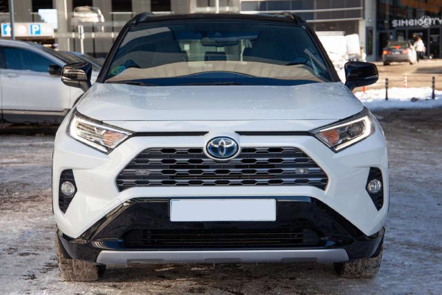 Balts Toyota RAV4 2021 Viļņa, ar dzinēja tilpumu 2.49 L un nobraukumu 45 tūkst. km par 26500 €, foto 8 vietnē AUTOMOTO.COM.LV
