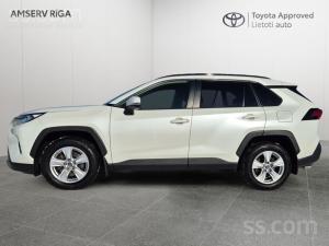Balts Toyota RAV4 2021 Rīga, ar dzinēja tilpumu 2.00 L un nobraukumu 129 tūkst. km par 23400 €, foto 3 vietnē AUTOMOTO.COM.LV