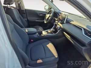 Balts Toyota RAV4 2021 Rīga, ar dzinēja tilpumu 2.00 L un nobraukumu 129 tūkst. km par 23400 €, foto 6 vietnē AUTOMOTO.COM.LV