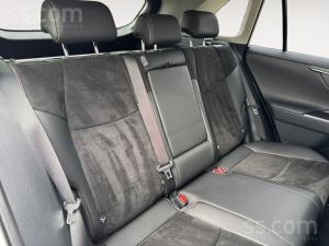 White Toyota RAV4 2021 in Riga, with an engine capacity of 2.50 L and mileage of 77 thousand km for 28900 €, photo 8 on AUTOMOTO.COM.LV