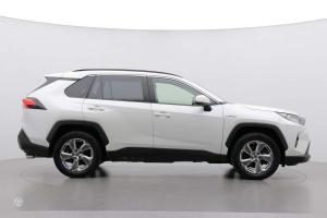 White Toyota RAV4 2021 in Vilnius, with an engine capacity of 2.49 L and mileage of 148 thousand km for 29990 €, photo 18 on AUTOMOTO.COM.LV