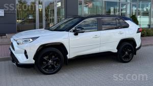 Balts Toyota RAV4 2021 Rīga, ar dzinēja tilpumu 2.50 L un nobraukumu 108 tūkst. km par 28200 €, foto 4 vietnē AUTOMOTO.COM.LV