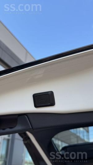 Balts Toyota RAV4 2021 Rīga, ar dzinēja tilpumu 2.50 L un nobraukumu 108 tūkst. km par 28200 €, foto 10 vietnē AUTOMOTO.COM.LV