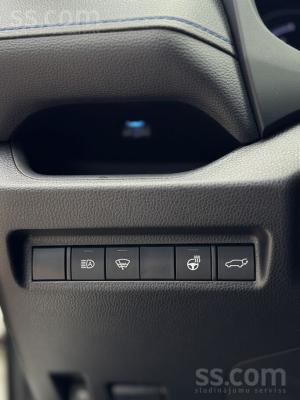 Balts Toyota RAV4 2021 Rīga, ar dzinēja tilpumu 2.50 L un nobraukumu 108 tūkst. km par 28200 €, foto 18 vietnē AUTOMOTO.COM.LV