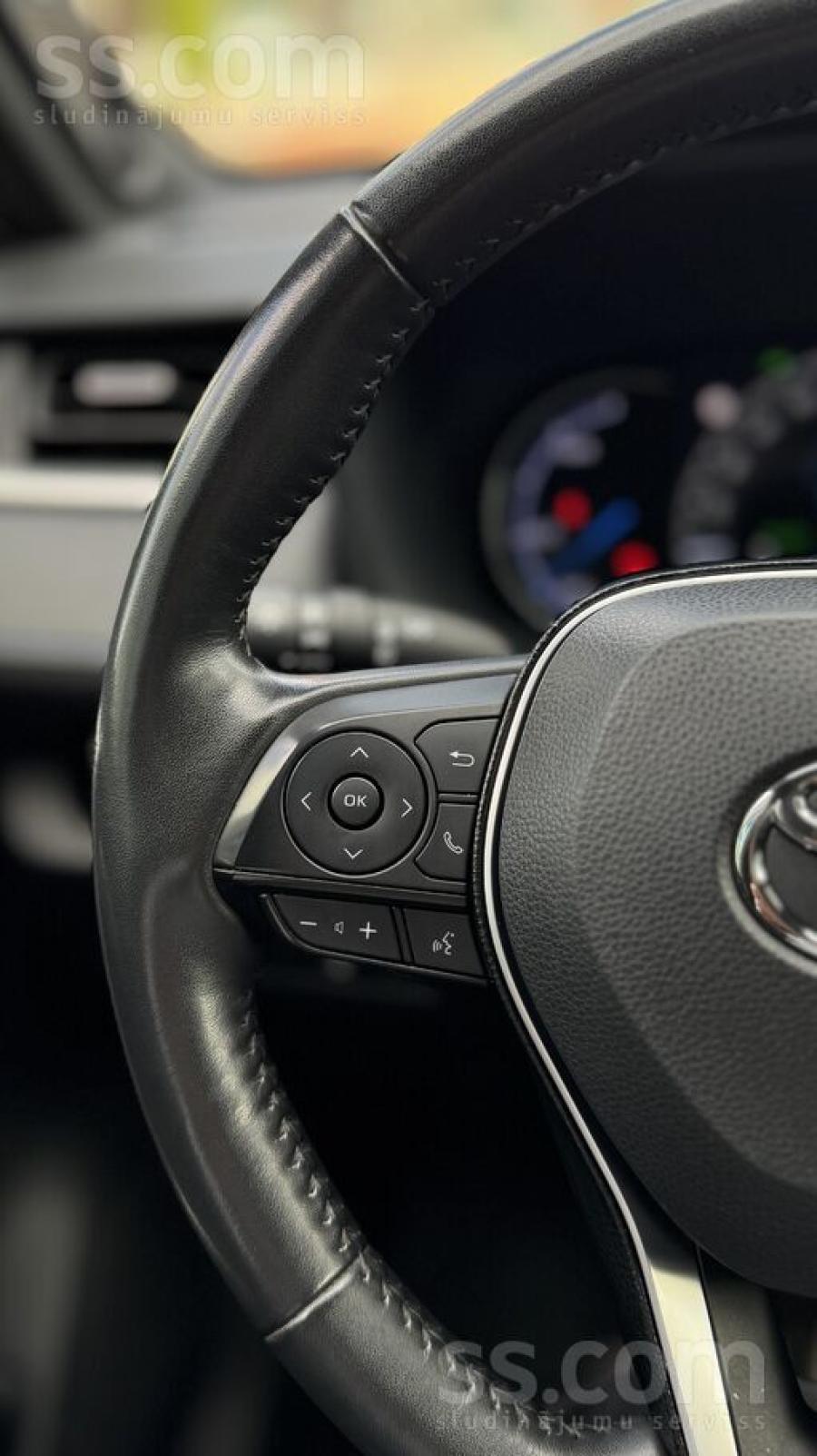 Balts Toyota RAV4 2021 Rīga, ar dzinēja tilpumu 2.50 L un nobraukumu 108 tūkst. km par 28200 €, foto 22 vietnē AUTOMOTO.COM.LV