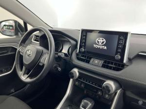 Balts Toyota RAV4 2021 Viļņa, ar dzinēja tilpumu 1.99 L un nobraukumu 98 tūkst. km par 18900 €, foto 14 vietnē AUTOMOTO.COM.LV
