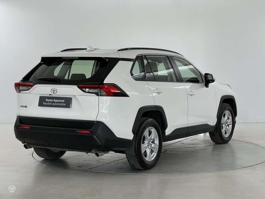 Balts Toyota RAV4 2021 Viļņa, ar dzinēja tilpumu 1.99 L un nobraukumu 98 tūkst. km par 18900 €, foto 20 vietnē AUTOMOTO.COM.LV