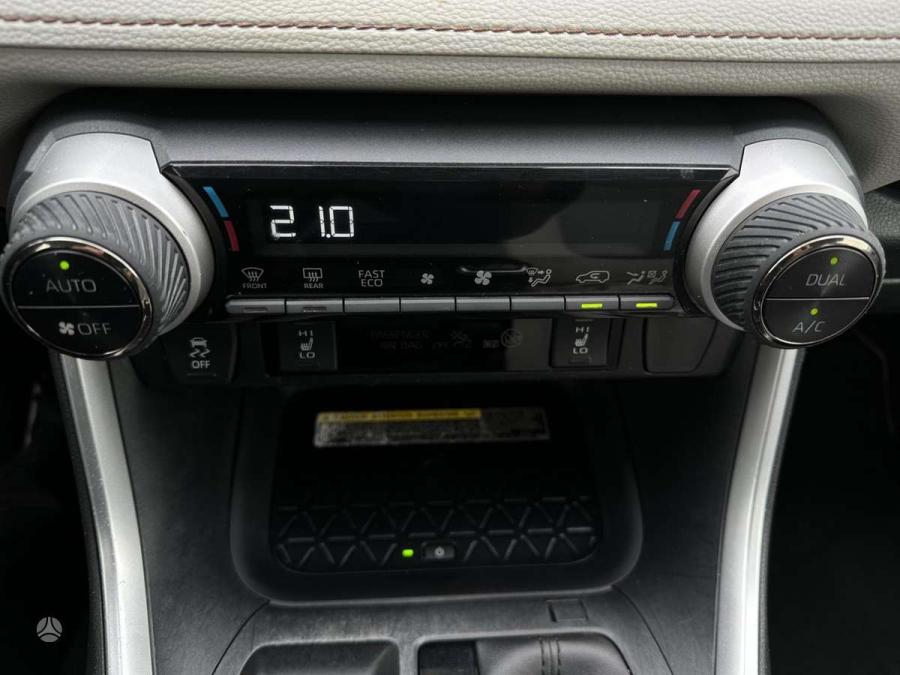 Белый Тойота РАВ 4 2021 в Вильнюс, объемом двигателя 2.50 л и пробегом 156 тыс. км за 28550 €, фото 19 на AUTOMOTO.COM.LV