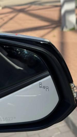 White Toyota RAV4 2021 in Riga, with an engine capacity of 2.50 L and mileage of 108 thousand km for 28200 €, photo 30 on AUTOMOTO.COM.LV