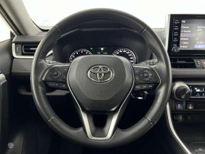 Balts Toyota RAV4 2021 Viļņa, ar dzinēja tilpumu 1.99 L un nobraukumu 58 tūkst. km par 19900 €, foto 13 vietnē AUTOMOTO.COM.LV