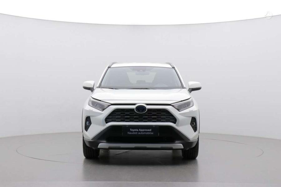Balts Toyota RAV4 2021 Viļņa, ar dzinēja tilpumu 2.49 L un nobraukumu 96 tūkst. km par 32700 €, foto 7 vietnē AUTOMOTO.COM.LV
