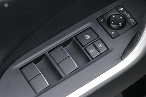 Balts Toyota RAV4 2021 Viļņa, ar dzinēja tilpumu 2.49 L un nobraukumu 96 tūkst. km par 32700 €, foto 24 vietnē AUTOMOTO.COM.LV