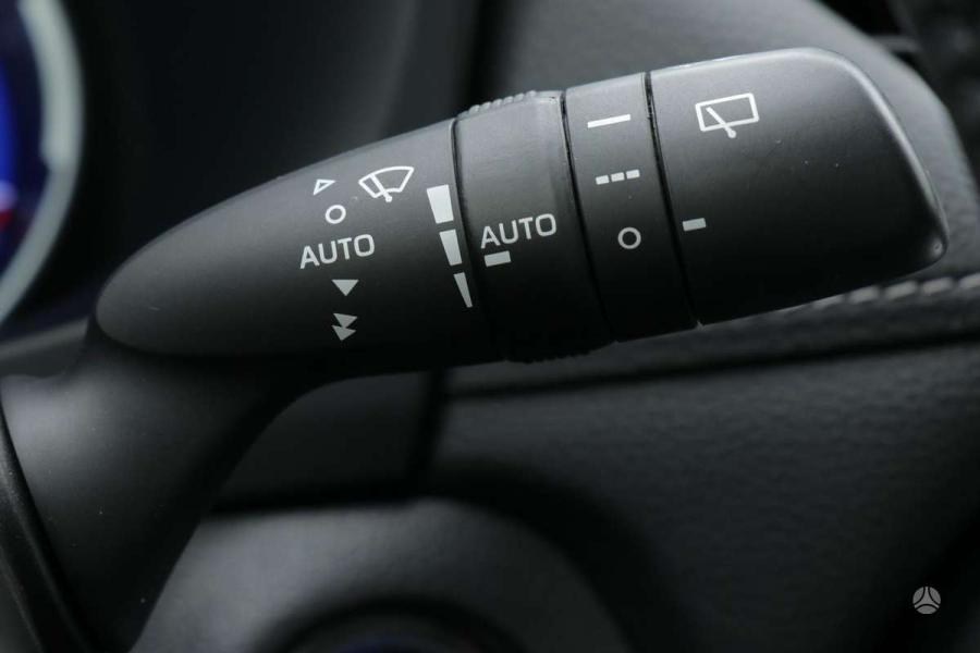 Balts Toyota RAV4 2021 Viļņa, ar dzinēja tilpumu 2.49 L un nobraukumu 96 tūkst. km par 32700 €, foto 28 vietnē AUTOMOTO.COM.LV