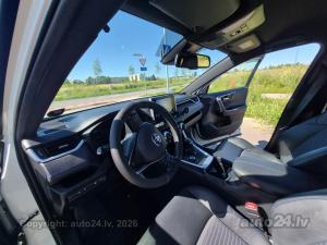 Balts Toyota RAV4 2021 Tartu, ar dzinēja tilpumu 2.50 L un nobraukumu 81 tūkst. km par 33490 €, foto 13 vietnē AUTOMOTO.COM.LV