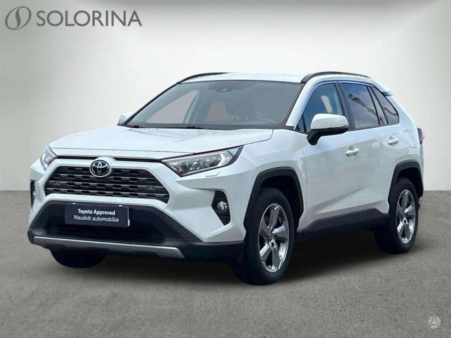 Balts Toyota RAV4 2021 Klaipėda, ar dzinēja tilpumu 1.99 L un nobraukumu 100 tūkst. km par 24900 €, foto 1 vietnē AUTOMOTO.COM.LV